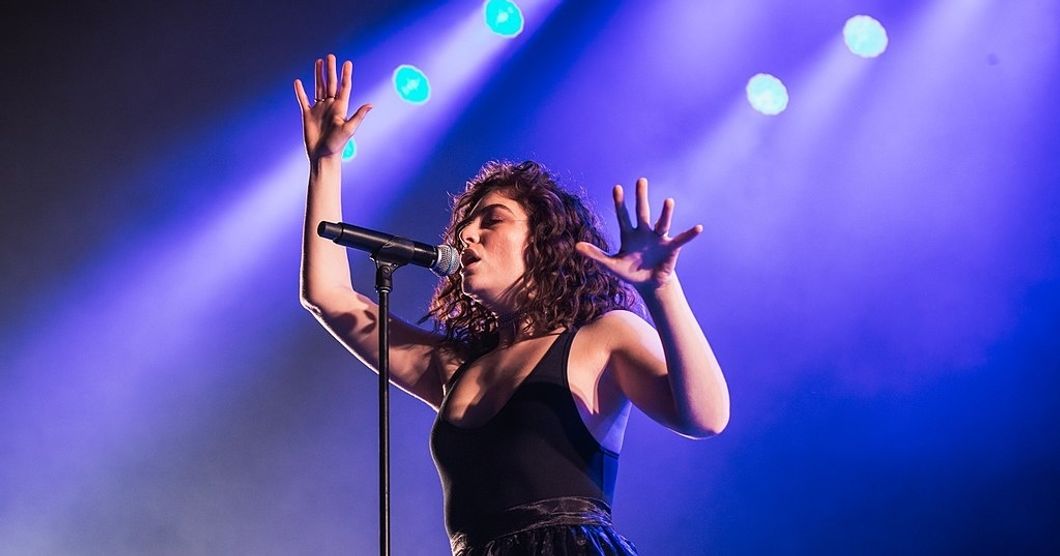 25 Amazing Millennial Music Artists Under 25