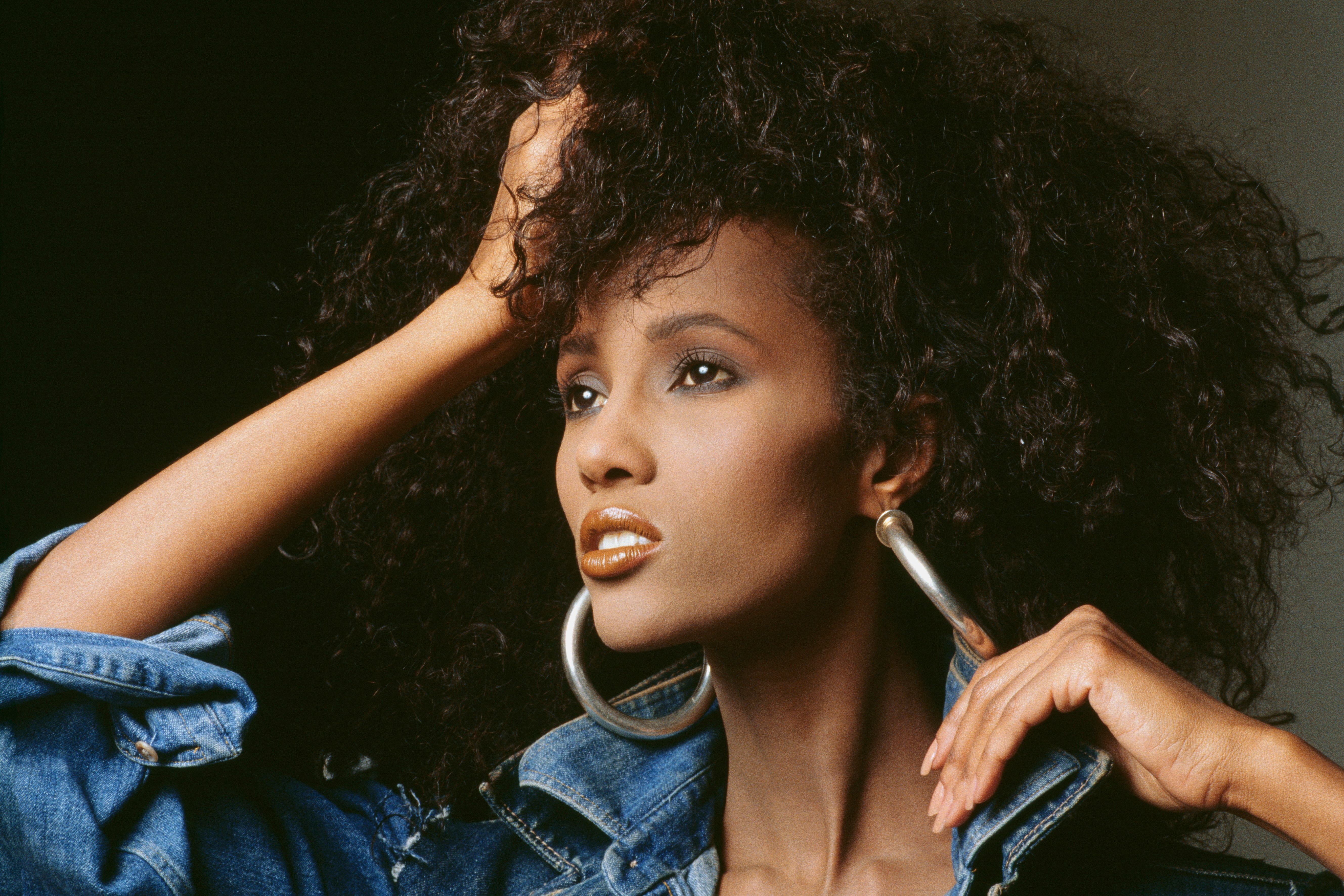 10 Iconic Fashion Moments From Supermodel Iman - PAPER Magazine