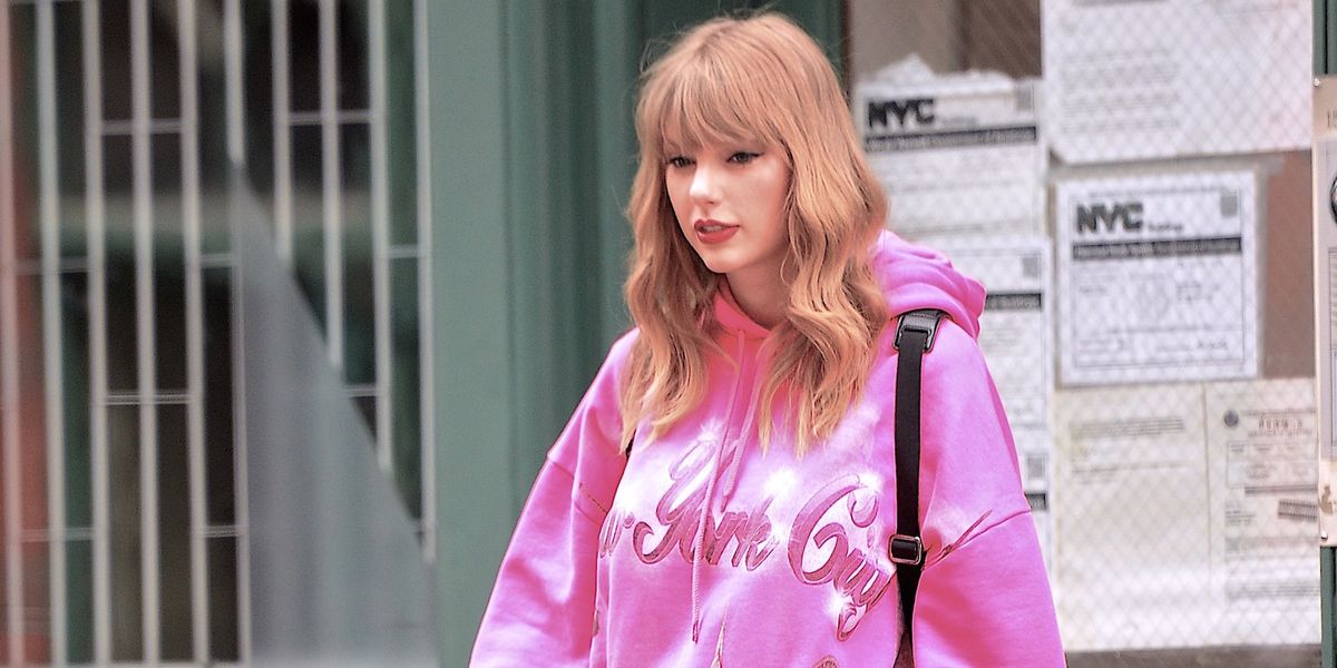 Taylor Swift's Tourist Trend, Explained - PAPER Magazine