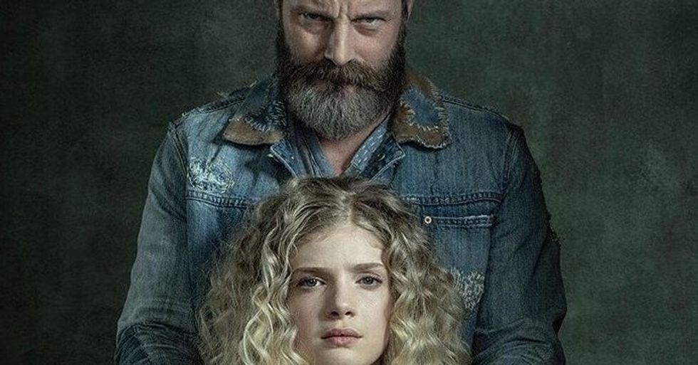 10 For-Sure Signs You're In A Cult