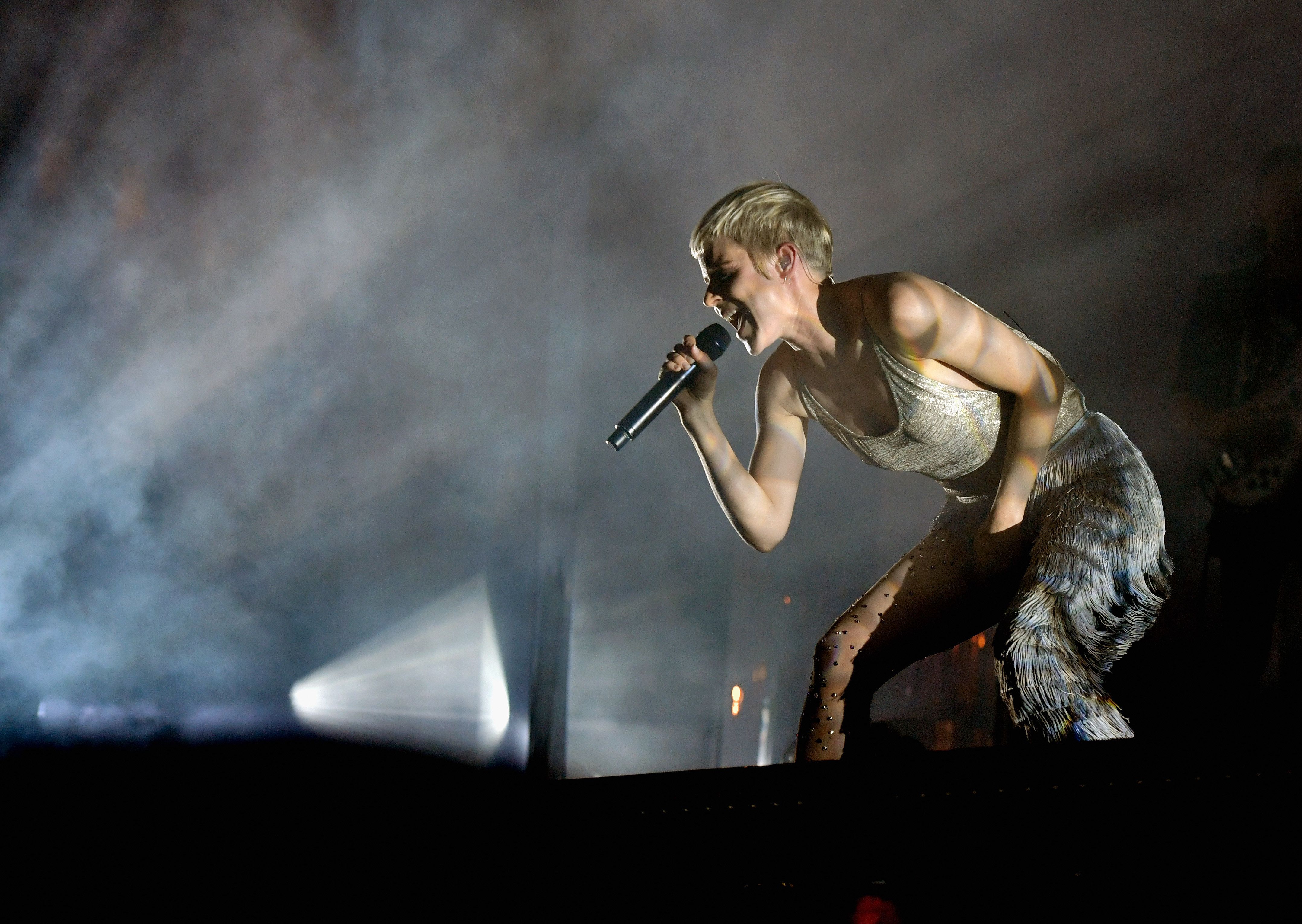 Robyn Reveals Tracklist for Upcoming Album 'Honey' - PAPER Magazine