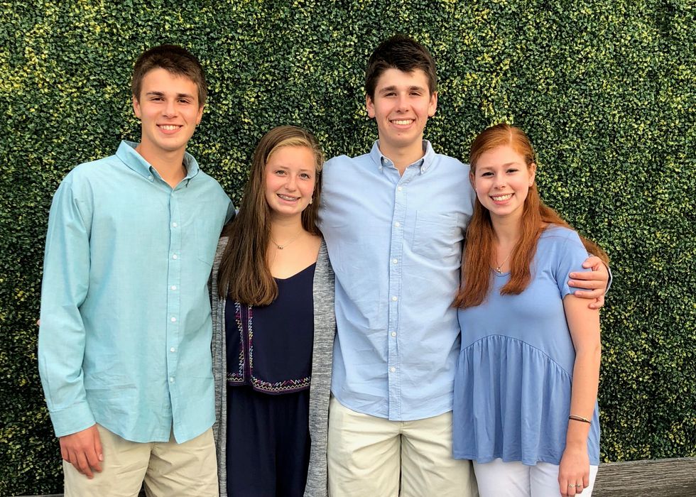 Things Only The Oldest Sibling In The Family Can Nod Their Head To