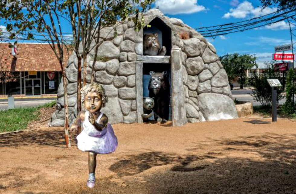 This Texas town is filled with adorable storybook statues - It's a ...