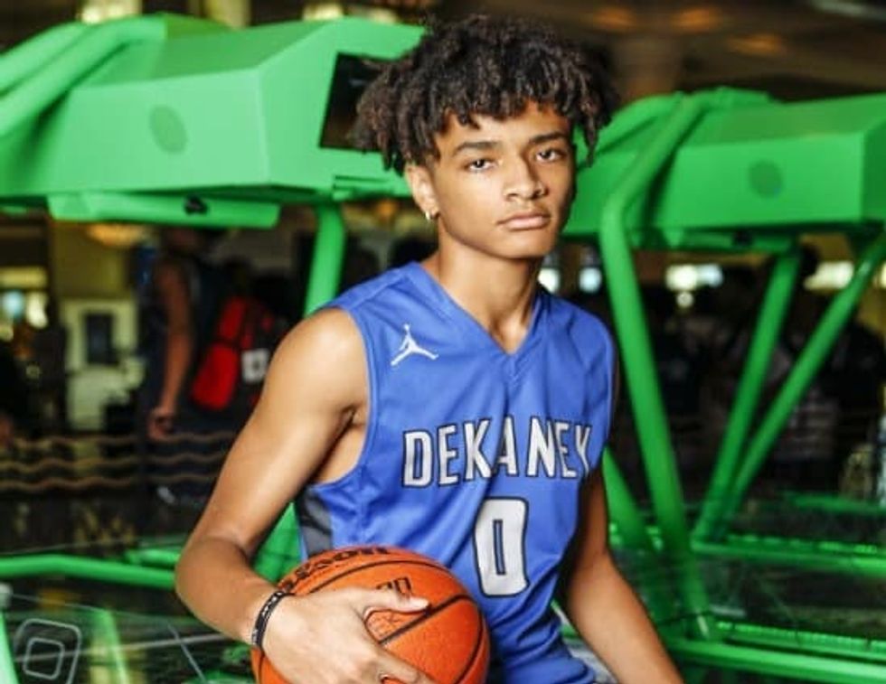 All in the family: Peavy trio makes it a special time at Dekaney ...