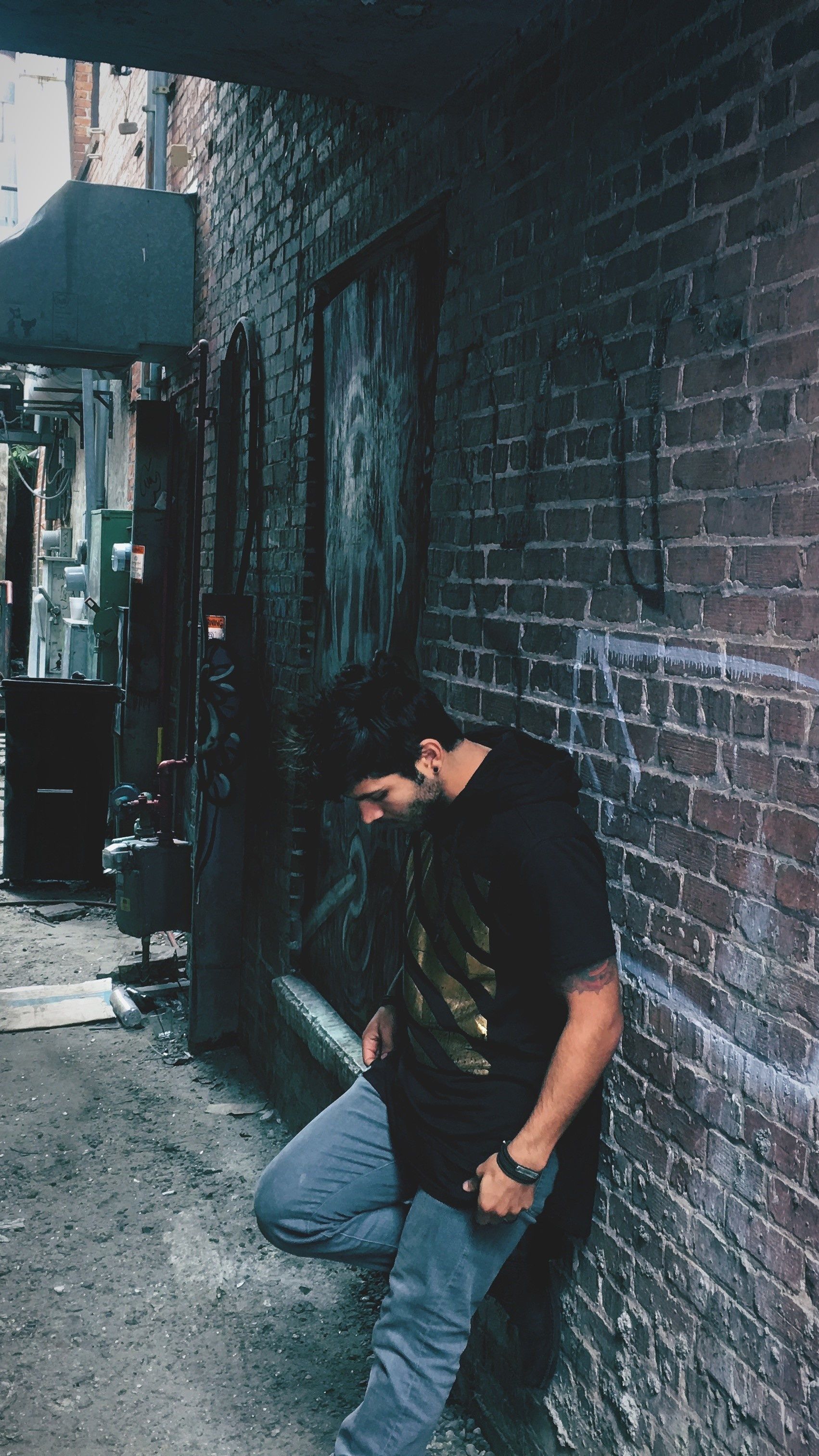 PREMIERE | Matthew John Levels on ‘Crooked’ - Popdust