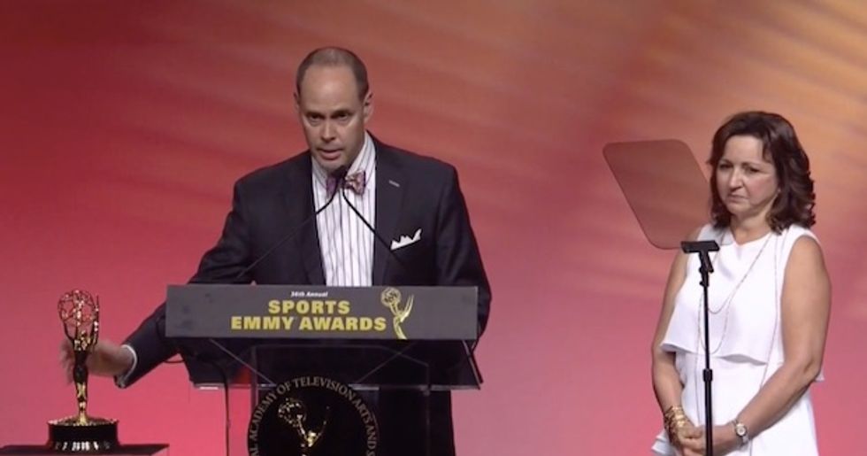 Sports Anchor Wins Emmy Award, Then Surprises Everyone With What He Did ...