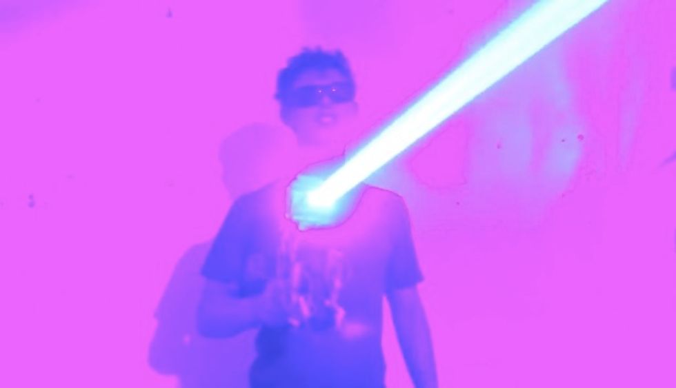 The Cool DIY 'Laser Shotgun' So Powerful You Just Have to See It to ...