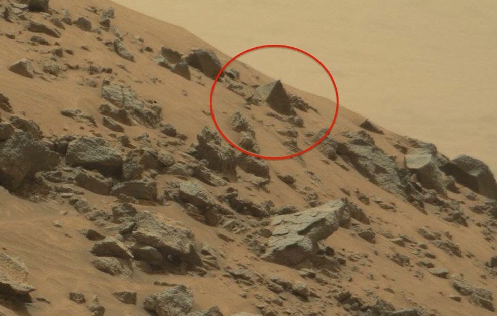 Alien Enthusiasts Believe They’ve Spotted Something Indicative of 'Past ... Alien Enthusiasts Believe They’ve Spotted Something Indicative of 'Past ...