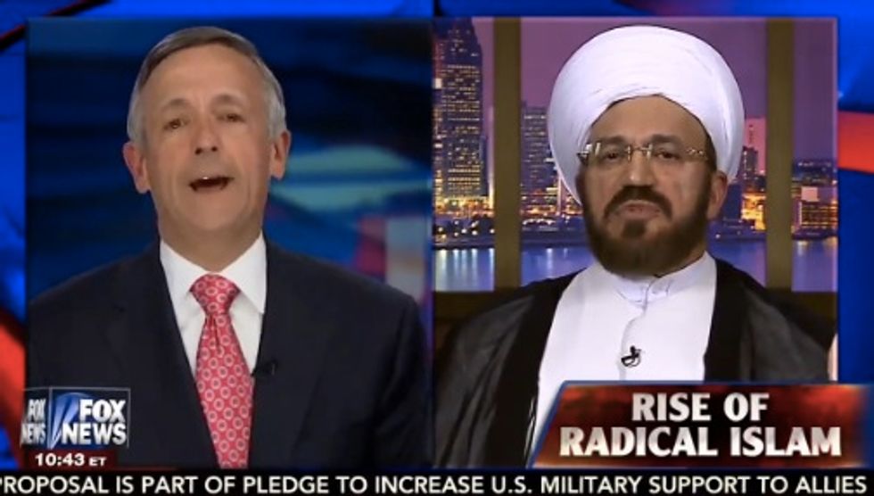 Pastor Robert Jeffress and Imam Erupt During Heated On-Air 'Hannity ...