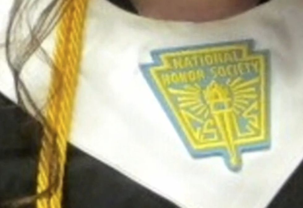 National Honor Society Collars Barred at HS Graduation — and You Won't ...