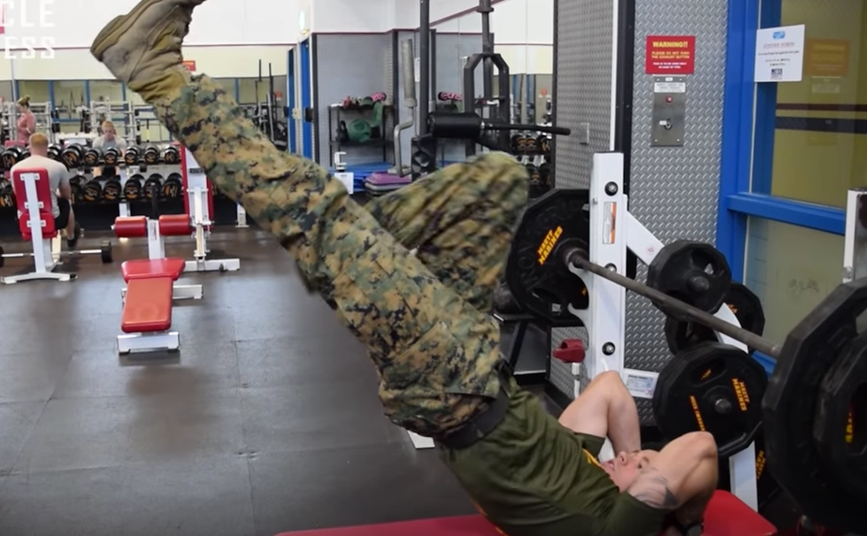 Watch: The things this U.S. Marine can do on a pull up bar seem almost ...