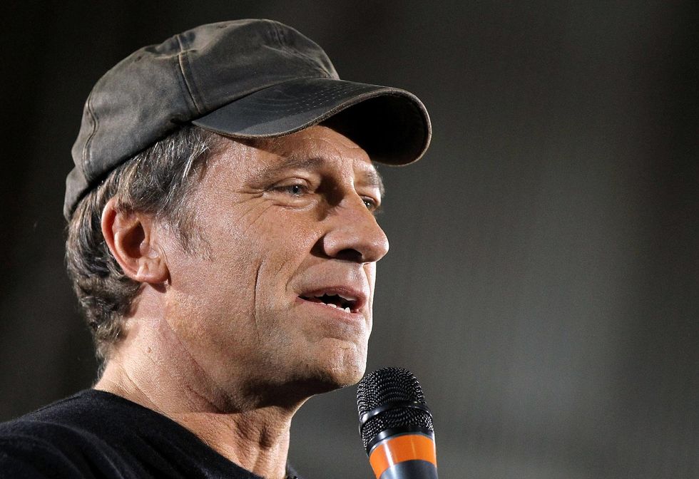 Mike Rowe speaks out about Nike's Kaepernick ad, and it's powerful ...