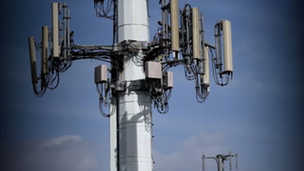 YIKES: DHS confirms that ‘Stingray’ devices are tracking phones in DC ...