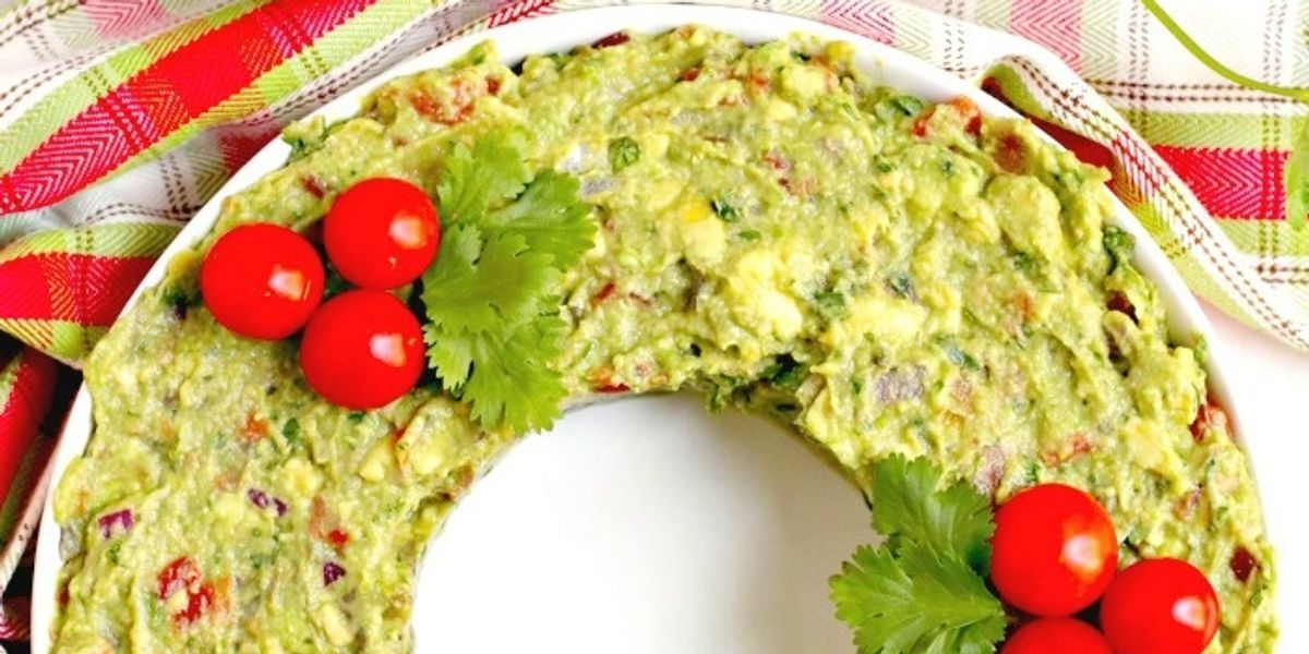 Guacamole Christmas Wreath Appetizer - My Recipe Magic