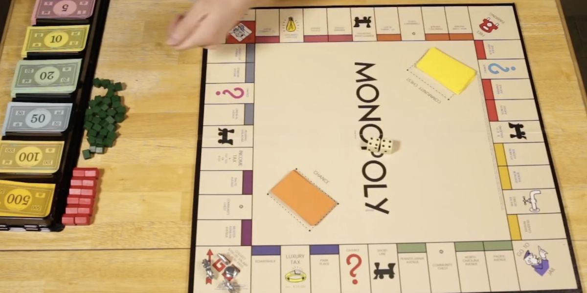 Augustana College workshop to teach students 'privilege' — with game of ...