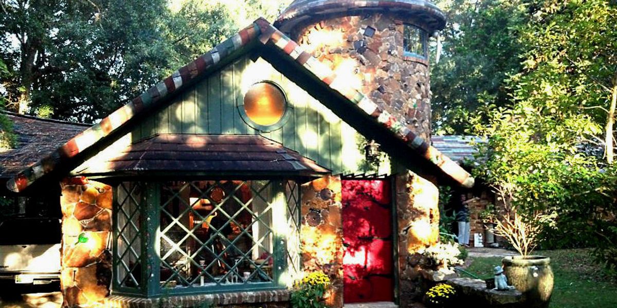 You can spend the night in this storybook castle in Alabama - It's a ...