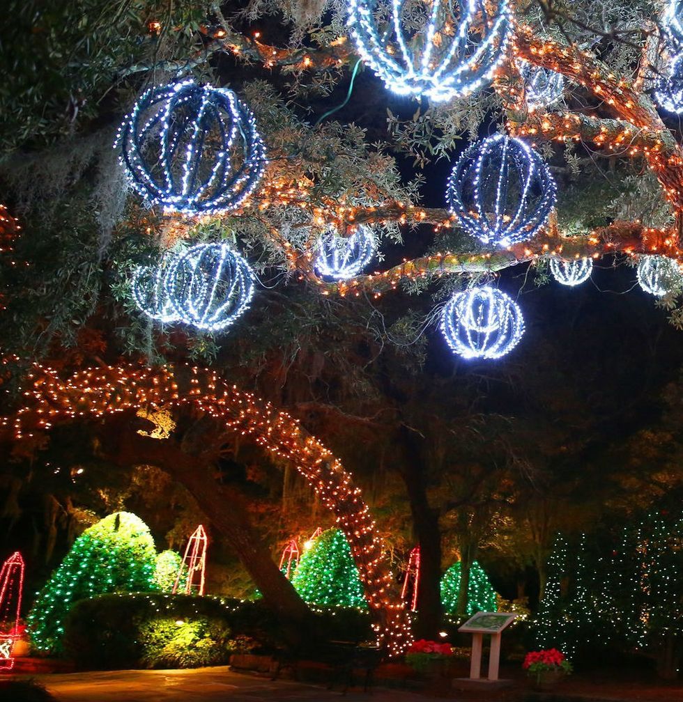 The most dazzling Christmas light display in each Southern state - It's ...