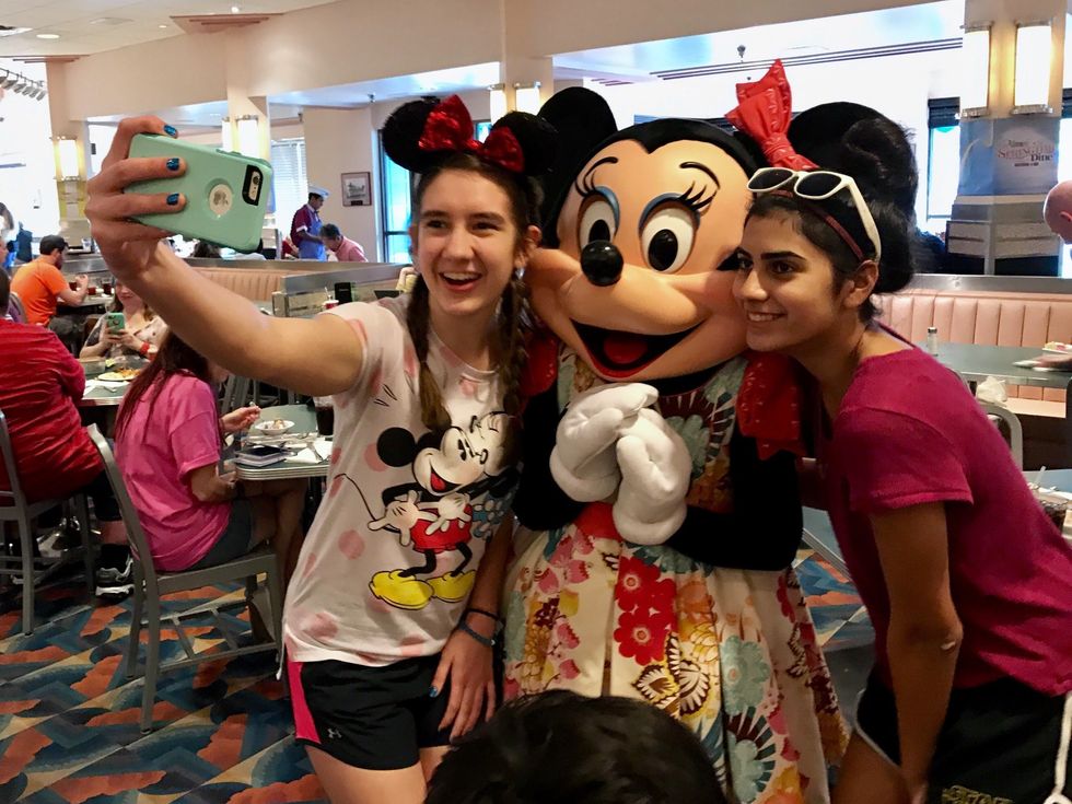 Snapchat pros and cons