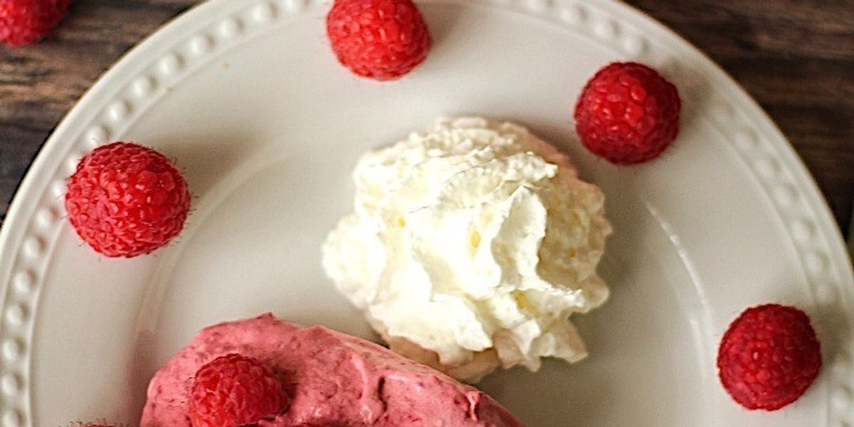 Frozen Raspberry Cheesecake Bars - My Recipe Magic