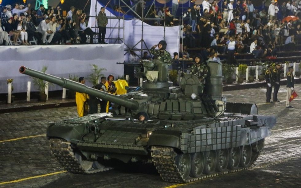 21 photos of military parades for Trump's authoritarian vision board ...