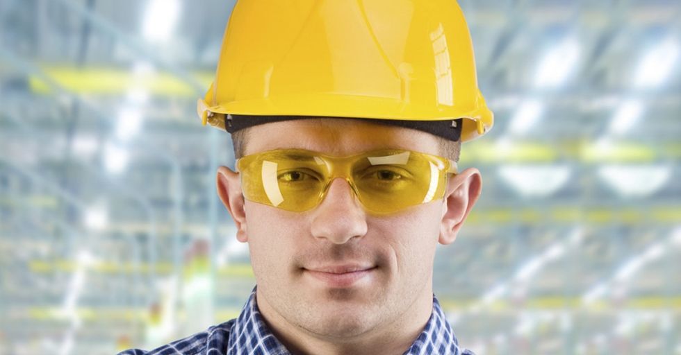 Ever Wonder Why Your Cable Guy Shows Up Whenever He Wants And Doesn't ...