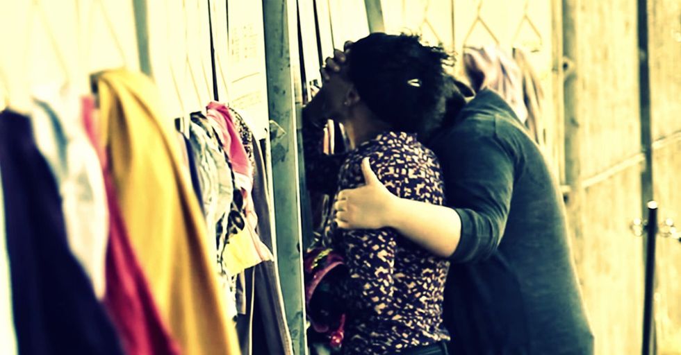 Here's a cool new kind of poster. When you hang it, people cry from ...