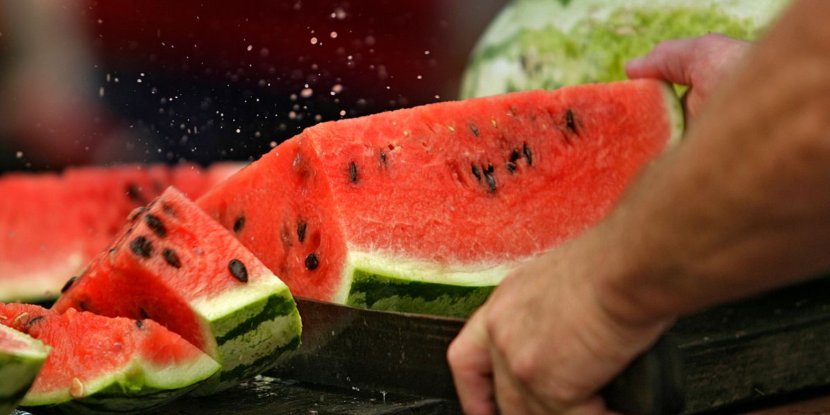 There's a right way and a wrong way to eat watermelon - It's a Southern ...
