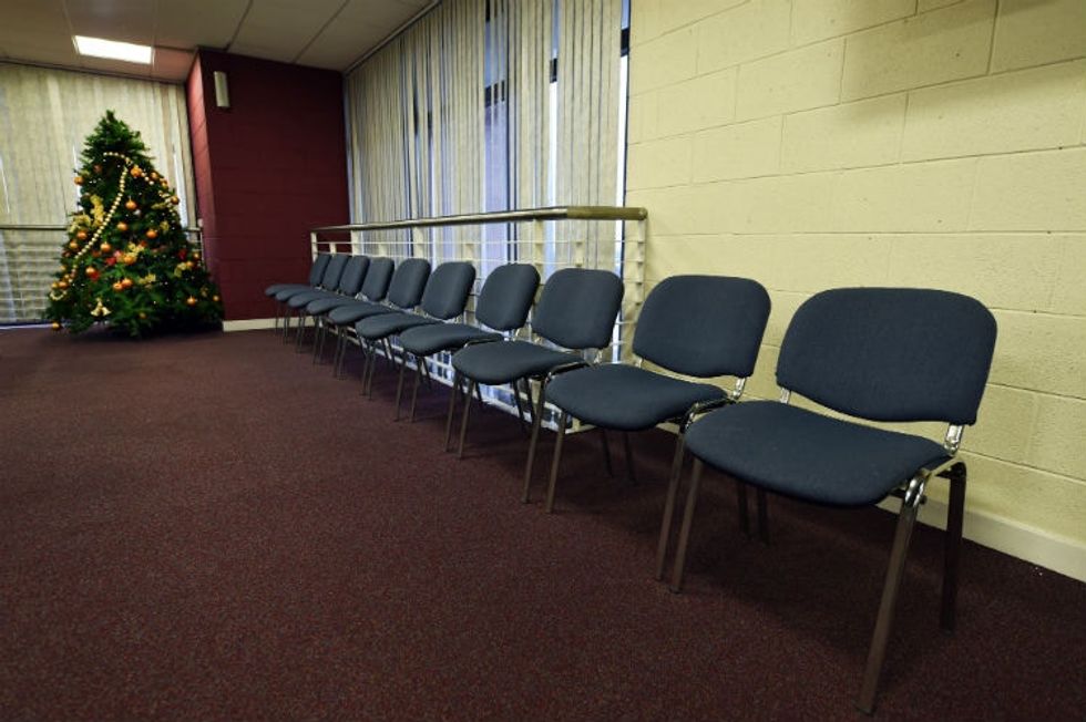 13 photos show a heartwarming welcome waiting for refugees in Northern ...