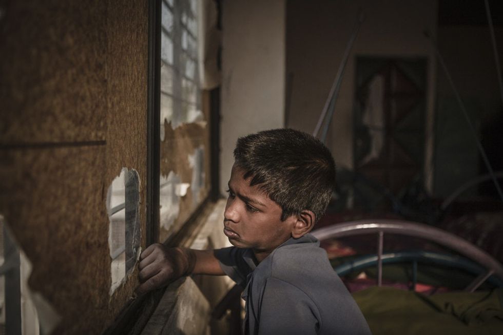 A stunning photo series reveals the faces of street children in ...
