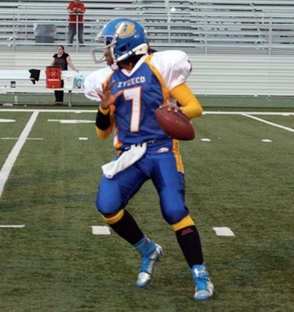 These 7 women prove tackle football isn’t just for men. - Upworthy