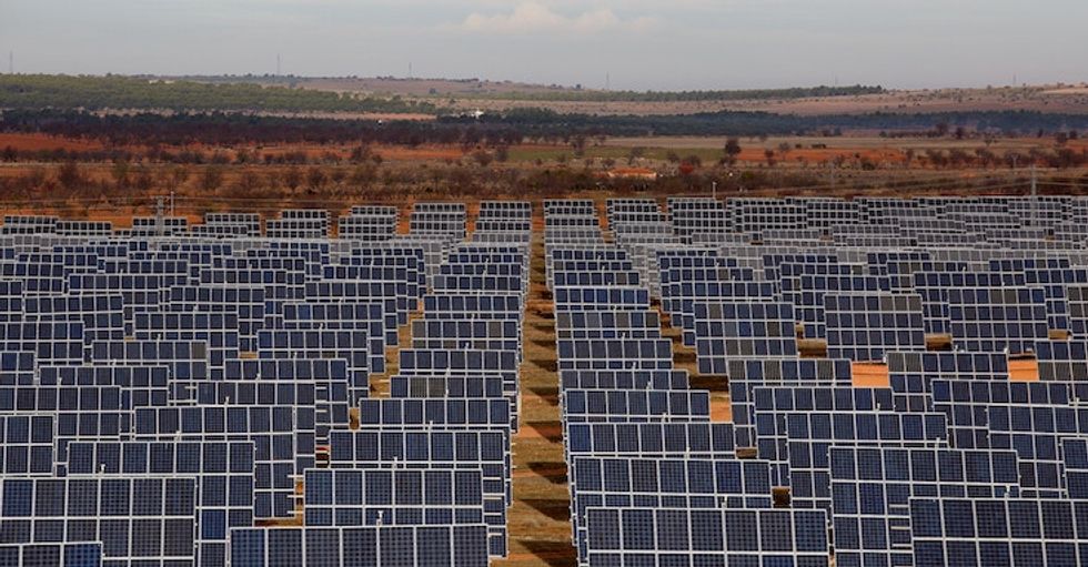 How do you power a solar panel without sunlight? These scientists have ...