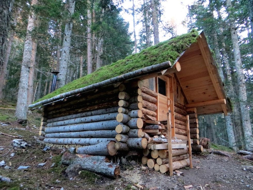 15 super-remote cabin photos to take your mind away from, well ...
