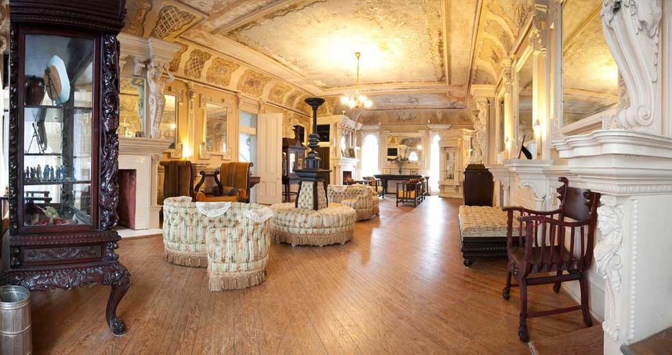 Is the opulent mansion Korner’s Folly really the ‘strangest home in the ...