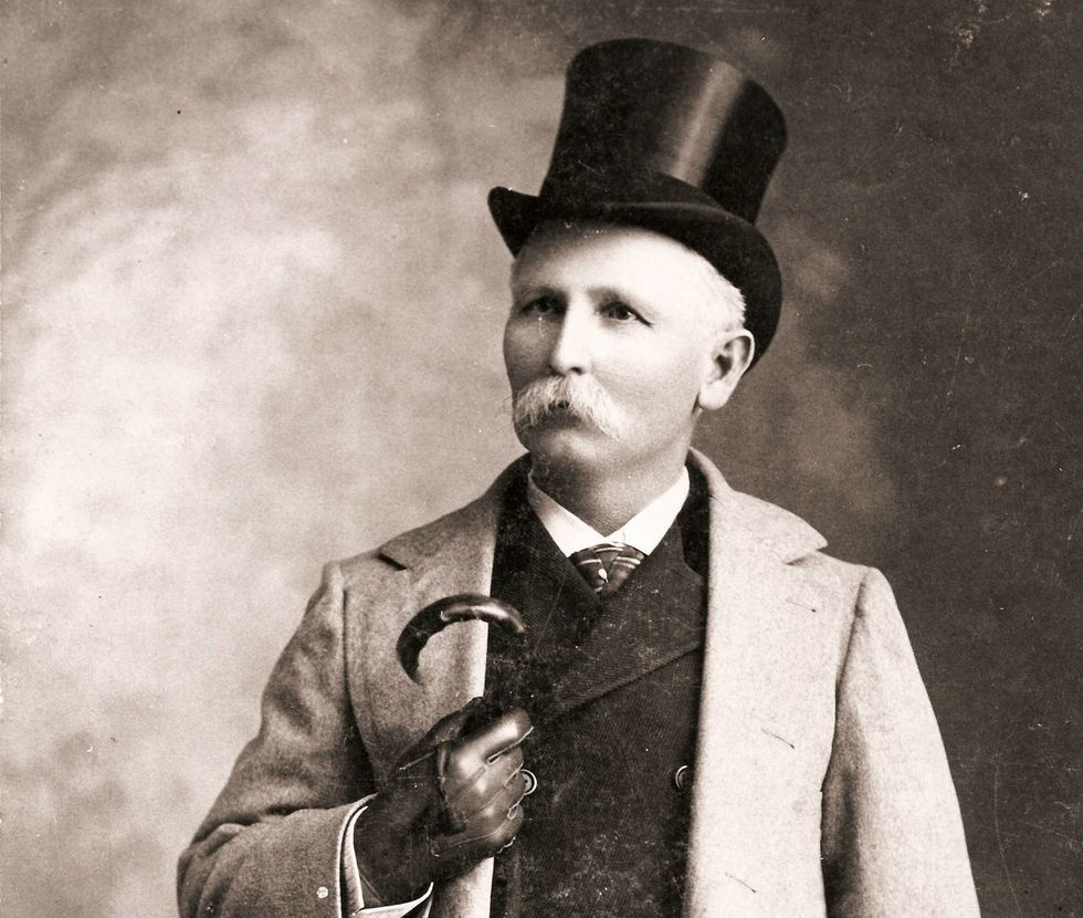 Is the opulent mansion Korner’s Folly really the ‘strangest home in the ...