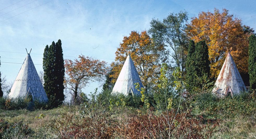 The tale behind the 1940s Wigwam Villages and a look at those where you ...