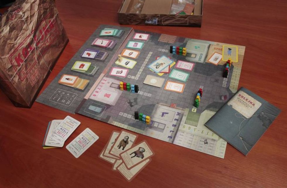 Russia Bans ‘Communist Monopoly’ for Its Anti-Soviet Views - GOOD