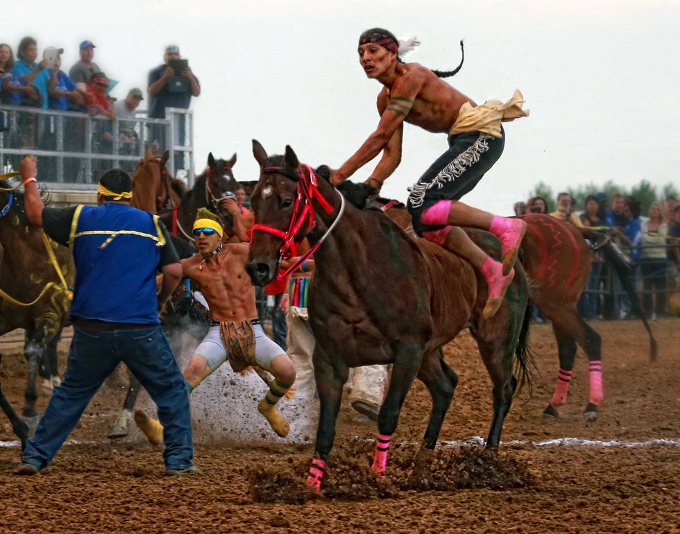 You’ve Never Seen A Horse Race Quite Like This - GOOD