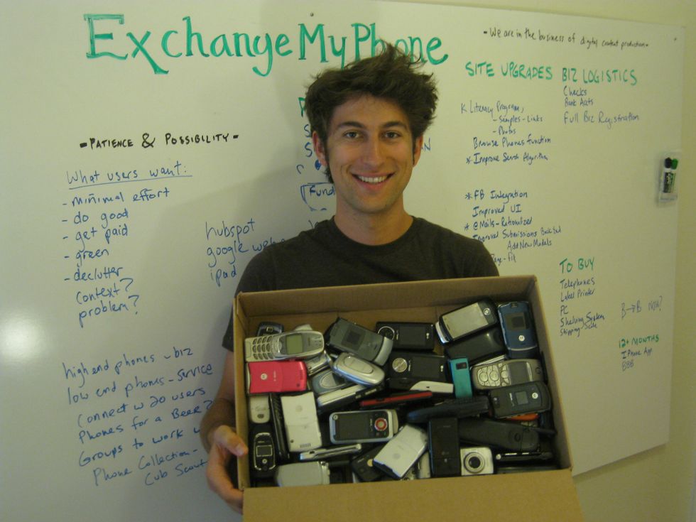 Recycle Old Cell Phones for Cash, Reduce Waste Recycle Old Cell Phones ...