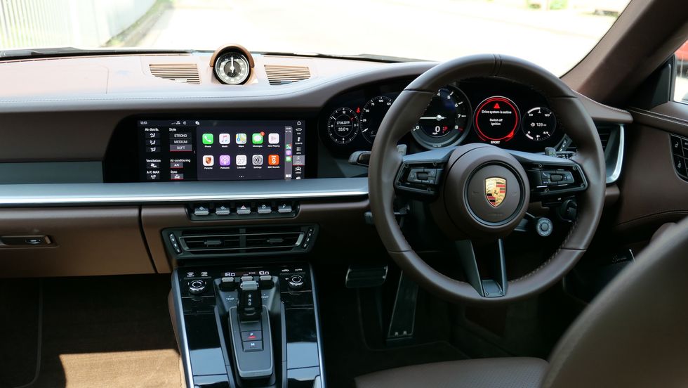2019 Porsche 911: Infotainment and car technology review - Gearbrain