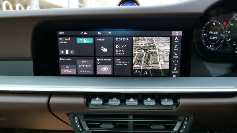2019 Porsche 911: Infotainment and car technology review - Gearbrain
