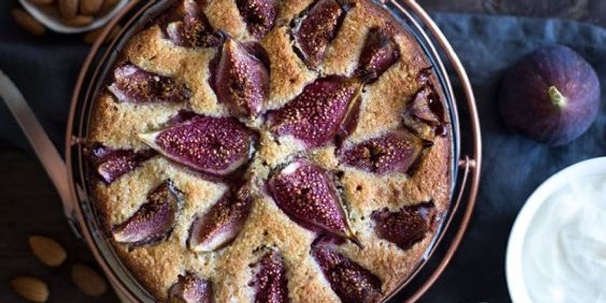 Turkish Yogurt Cake with Figs - My Recipe Magic