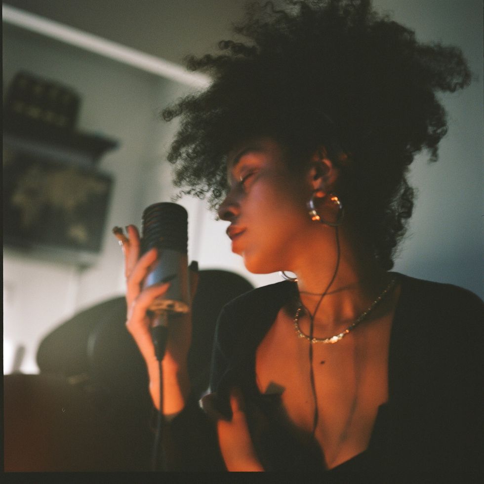 Alia Kadir Uses Her Pain to Help You Fall in Love - PAPER Magazine