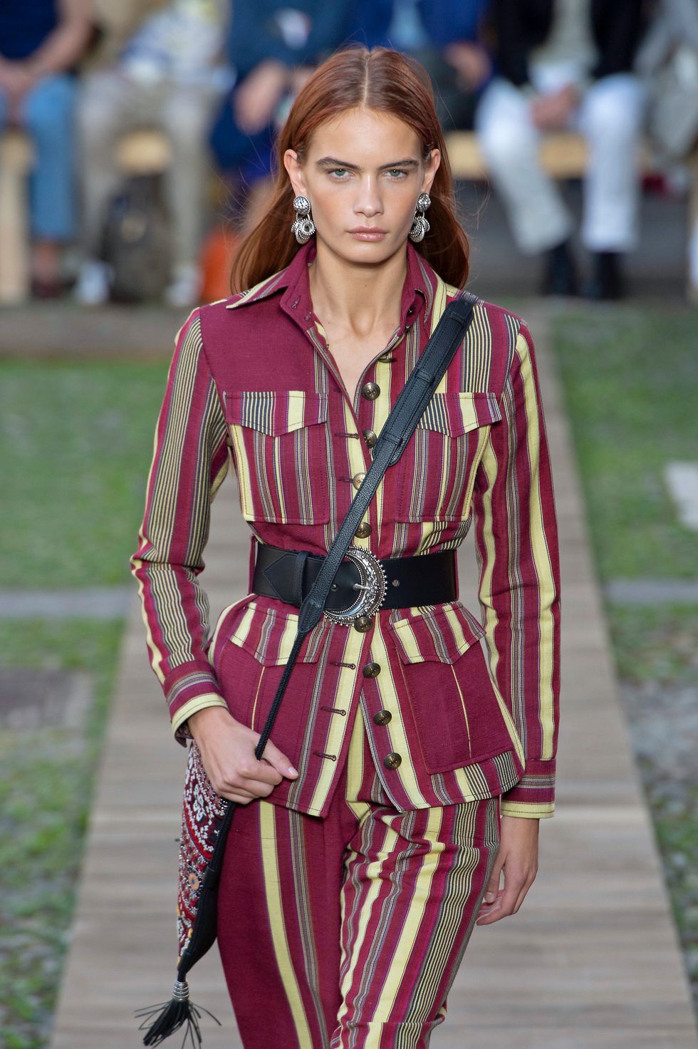 Etro Showed One of the Most Memorable Finale Walks in Milan - PAPER ...