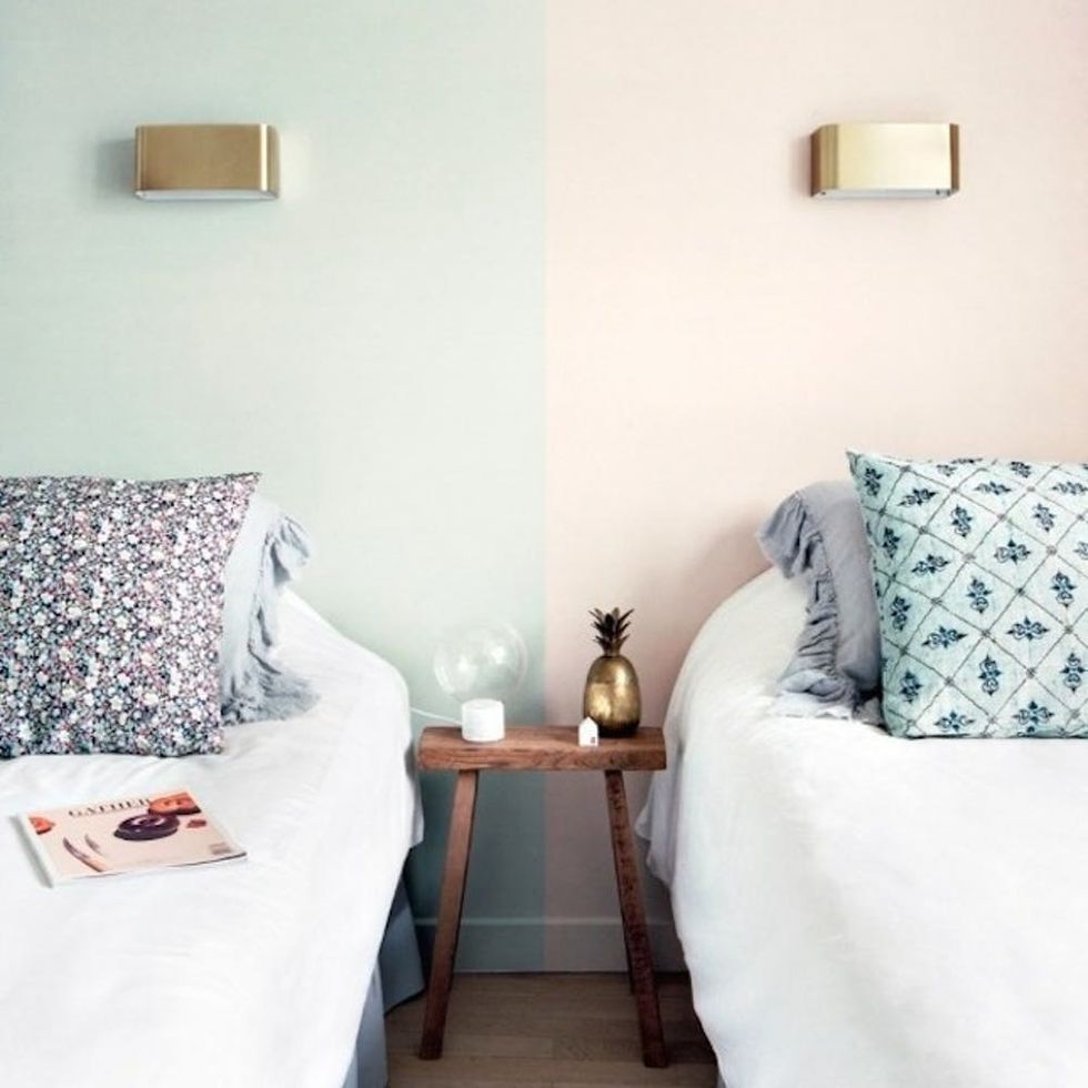 20 Tiny Hotel Rooms That Nailed the Whole Small Space Trend - Brit + Co