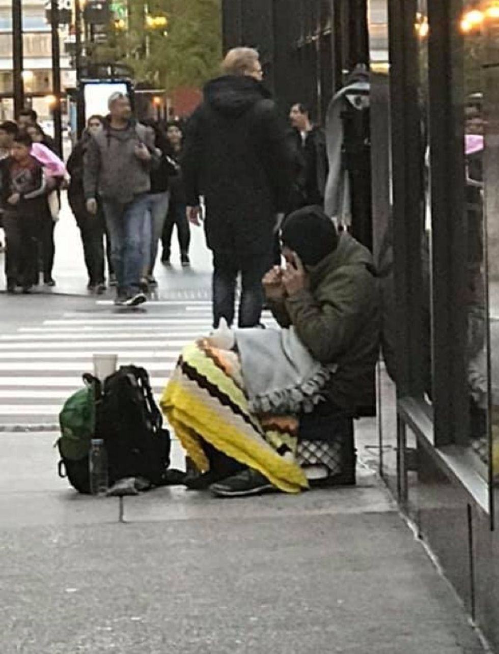 Woman Befriends Homeless Man and Kitten He Rescued from Uncertain Fate ...