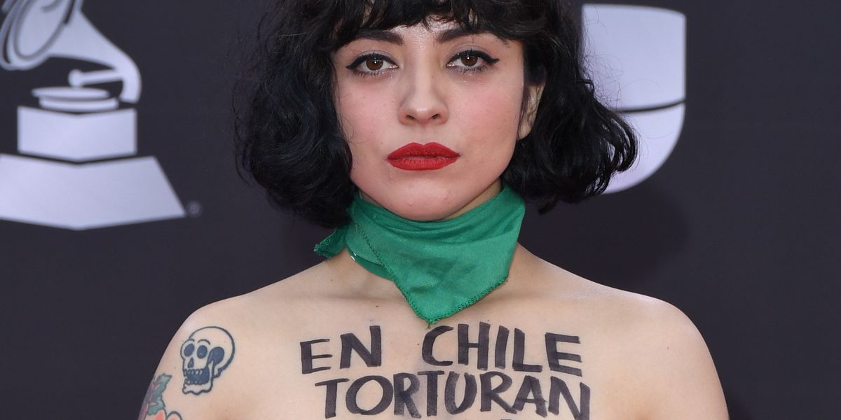 Mon Laferte Goes Topless at Latin Grammys: Chilean Protests - PAPER ...