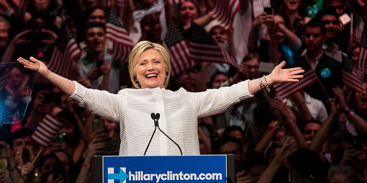 Hillary Clinton is considering running for president, thinks about ...