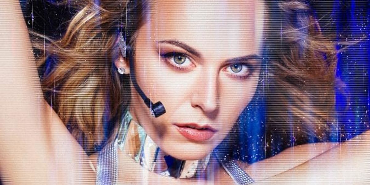 Hannah Diamond Explains Why "Reflections" Took so Long - PAPER Magazine