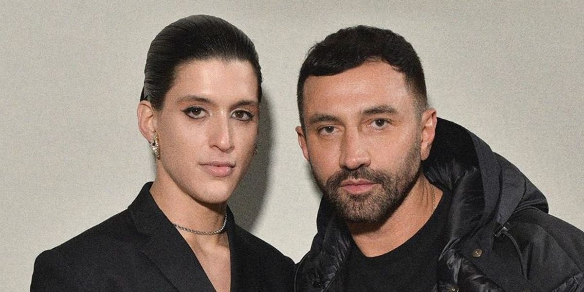 Arca Performs at Burberry Fall 2020 Show - PAPER Magazine