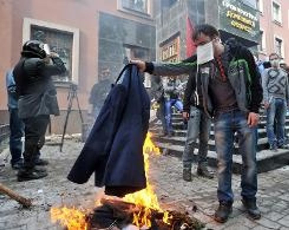 Ukraine Brings Back Draft As Spreading Rebellion Threatens Split ...